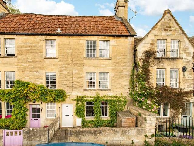 3 Bedroom Terraced House