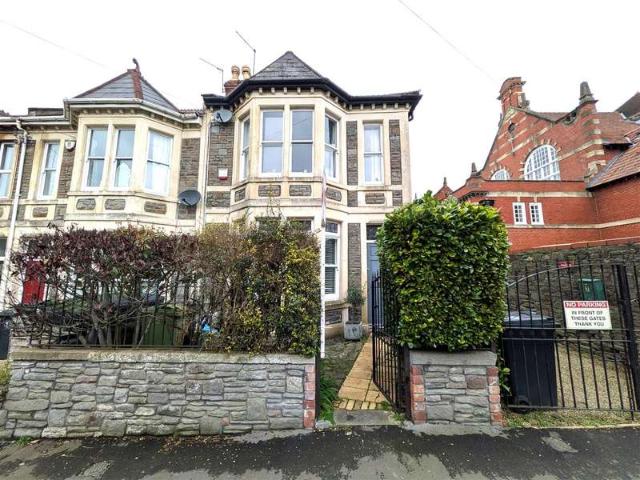 3 Bedroom End Of Terrace House