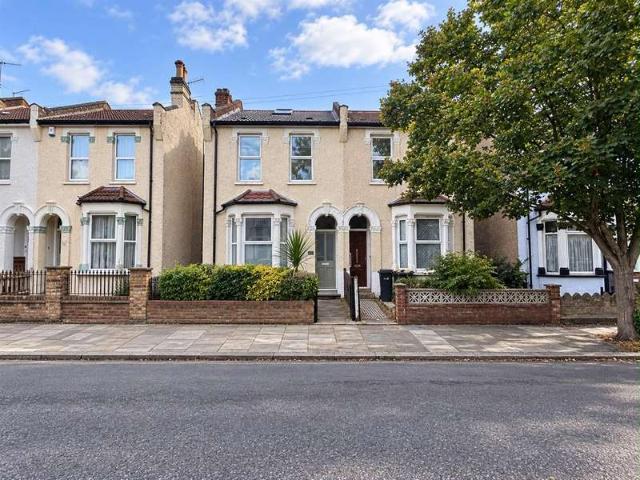 3 Bedroom Terraced House