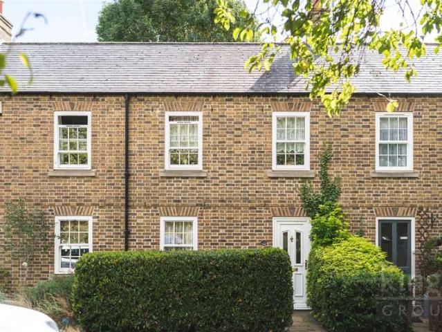 3 Bedroom Terraced House