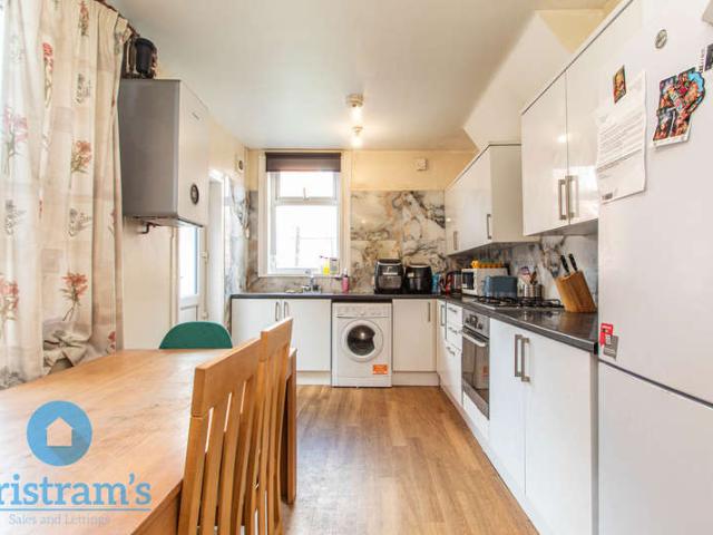 3 Bedroom Terraced House