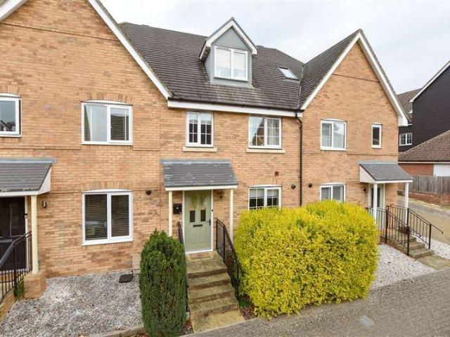 3 Bedroom Terraced House