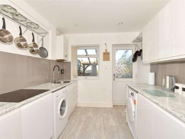 3 Bedroom Terraced House