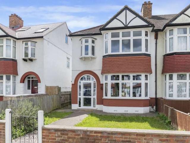 3 Bedroom Terraced House