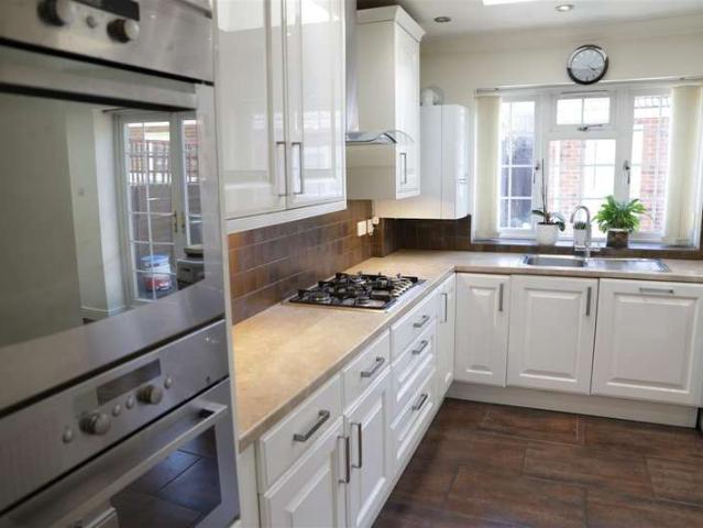 3 Bedroom Terraced House