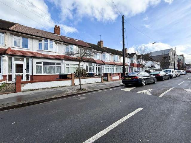 3 Bedroom Terraced House