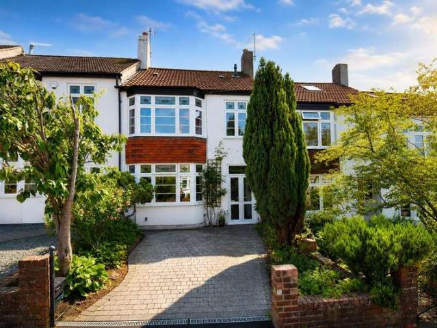 3 Bedroom Terraced House