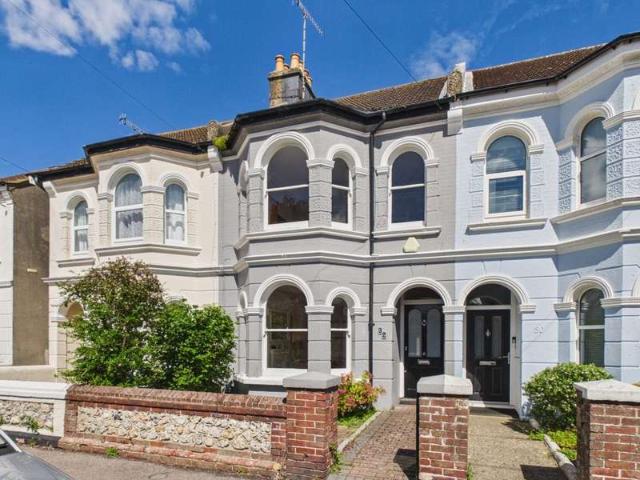 3 Bedroom Terraced House