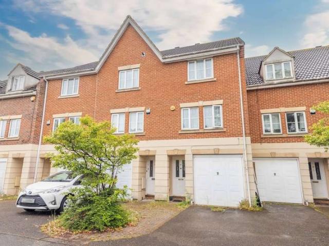 3 Bedroom Terraced House