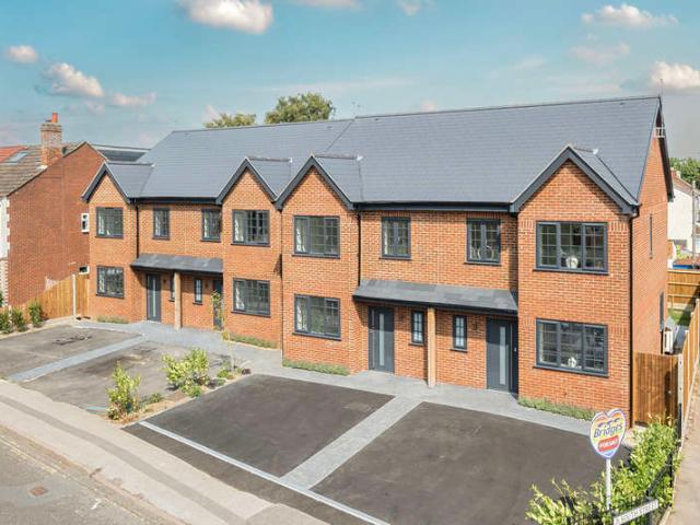 3 Bedroom Terraced House