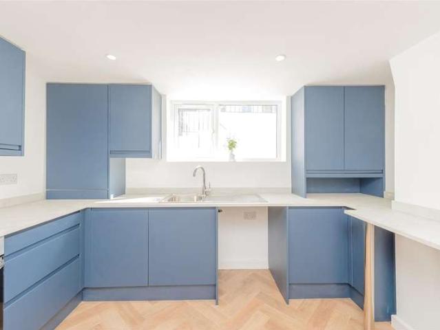 3 Bedroom Terraced House