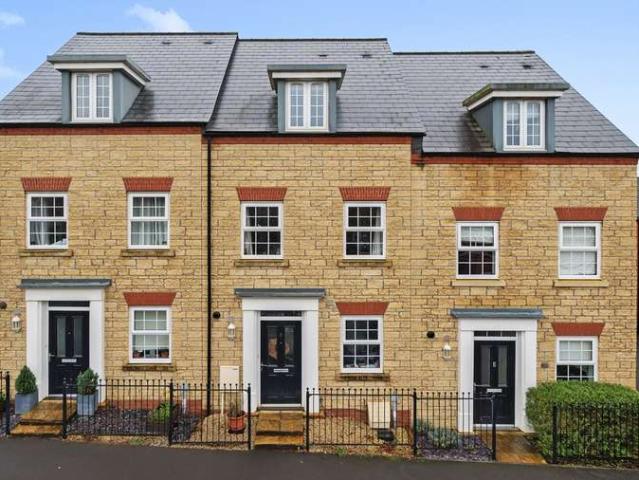 3 Bedroom Terraced House