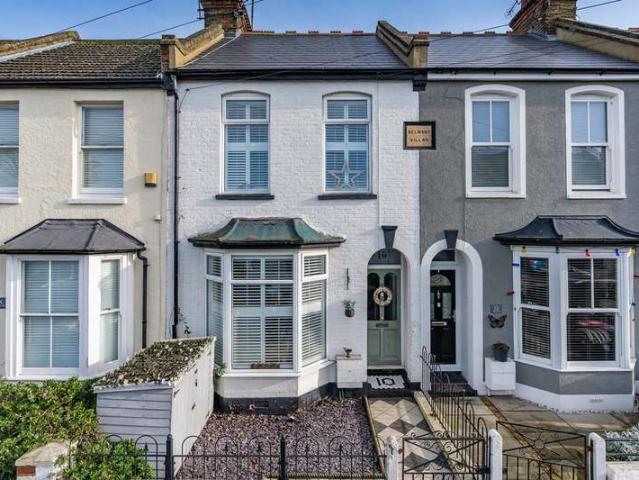 3 Bedroom Terraced House
