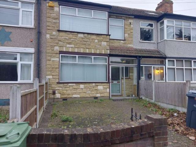 3 Bedroom Terraced House