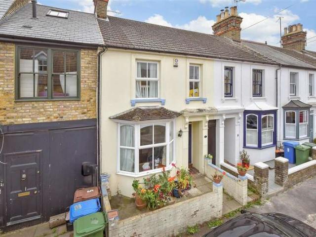 3 Bedroom Terraced House