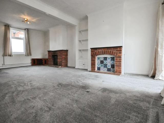3 bedroom terraced house