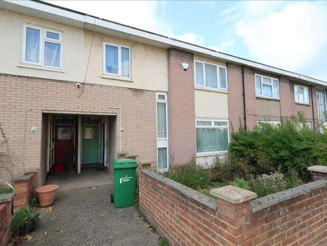 3 Bedroom Terraced House