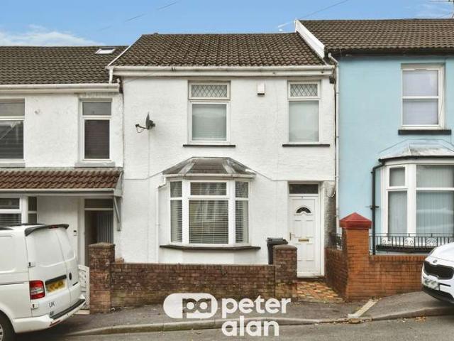 3 Bedroom Terraced House