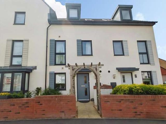 3 Bedroom Terraced House