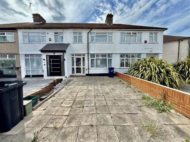3 Bedroom Terraced House