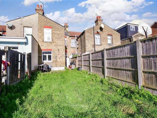 3 Bedroom Terraced House