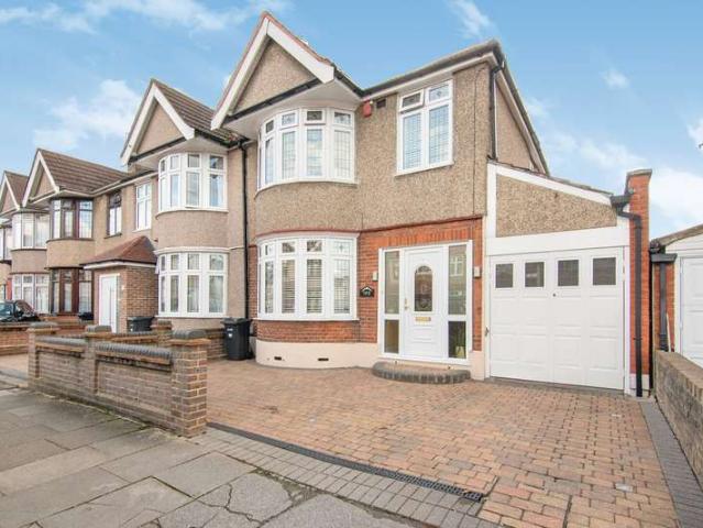 3 Bedroom Terraced House