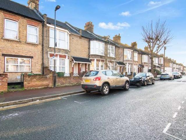 3 Bedroom Terraced House
