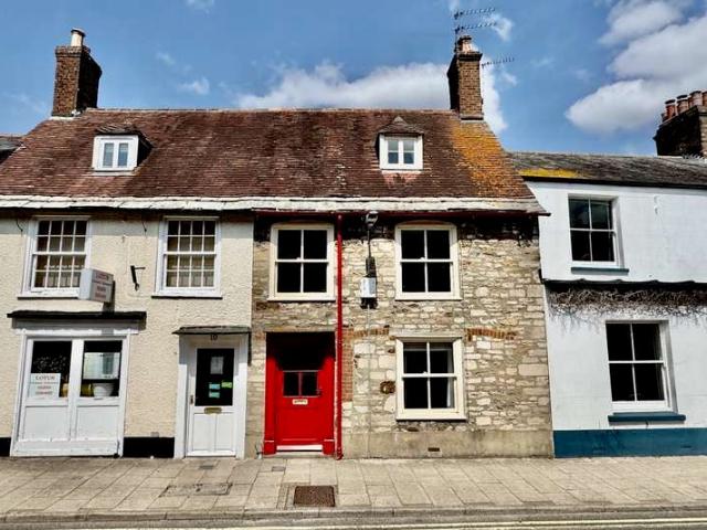 3 Bedroom Terraced House