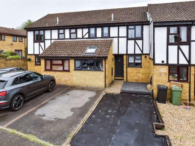 3 Bedroom Terraced House