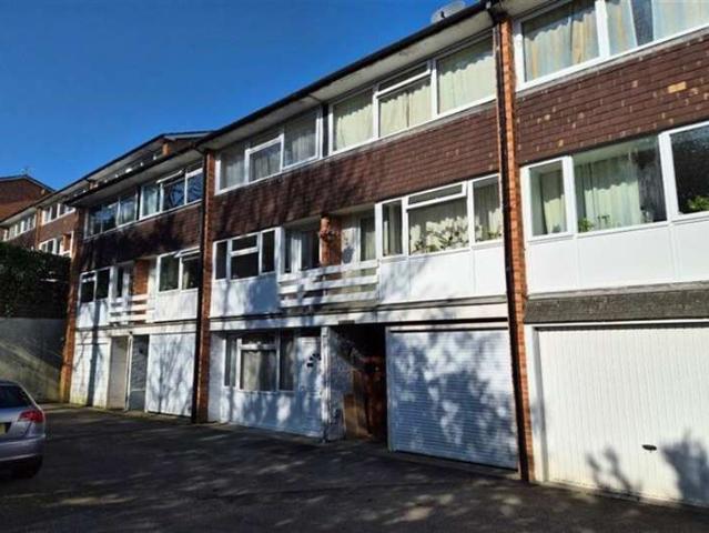 3 Bedroom Terraced House