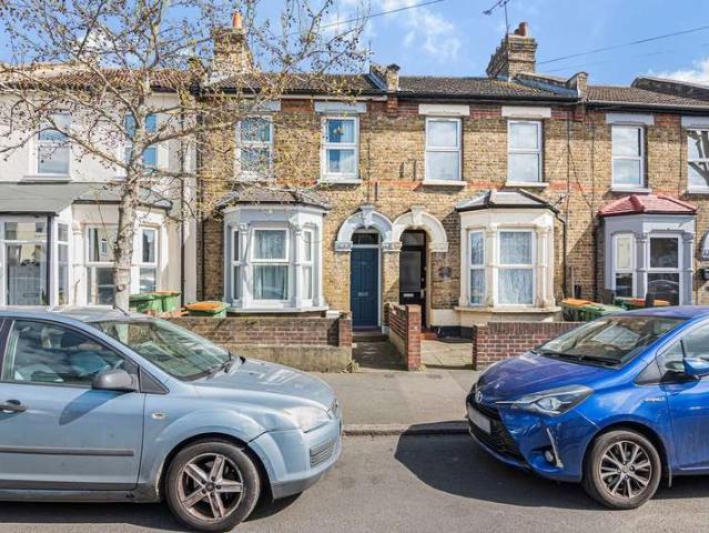 3 Bedroom Terraced House
