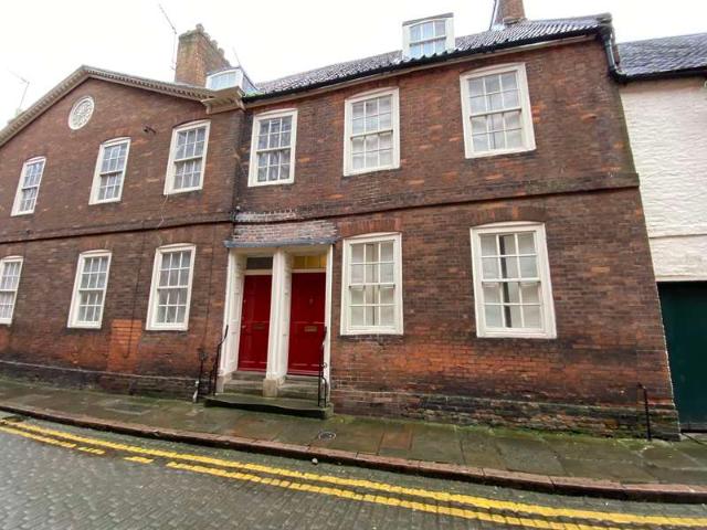 3 Bedroom Terraced House