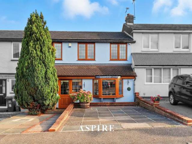 3 Bedroom Terraced House
