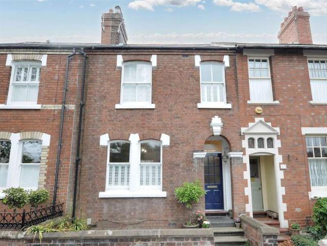 3 Bedroom Terraced House