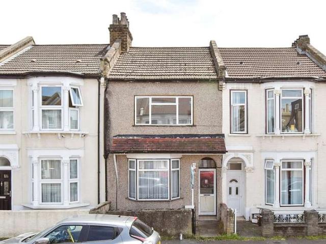 3 Bedroom Terraced House