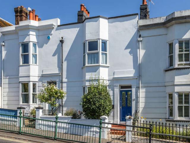 3 Bedroom Terraced House