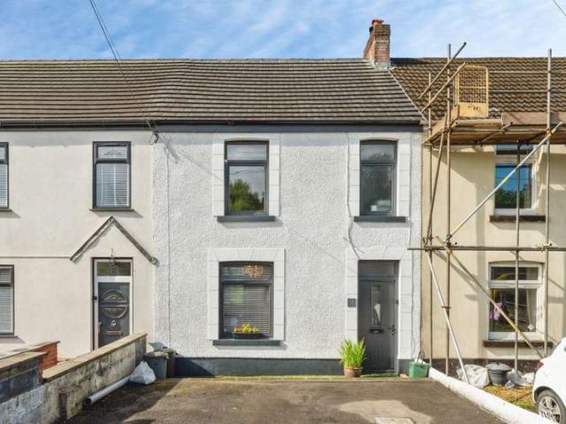 3 Bedroom Terraced House