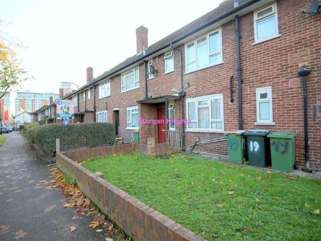 3 Bedroom Terraced House