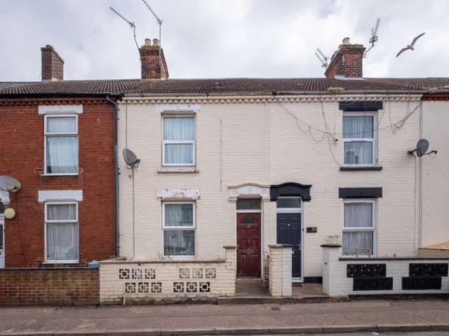 3 Bedroom Terraced House