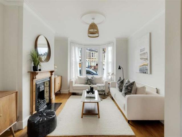 3 Bedroom Terraced House
