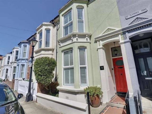 3 Bedroom Terraced House