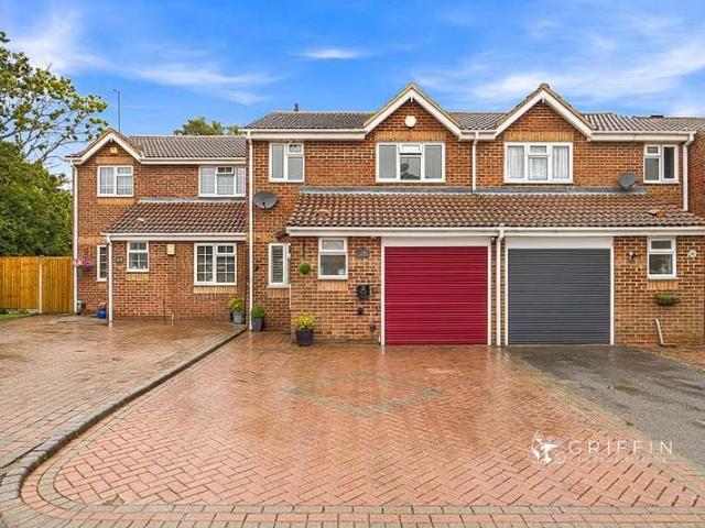 3 Bedroom Terraced House