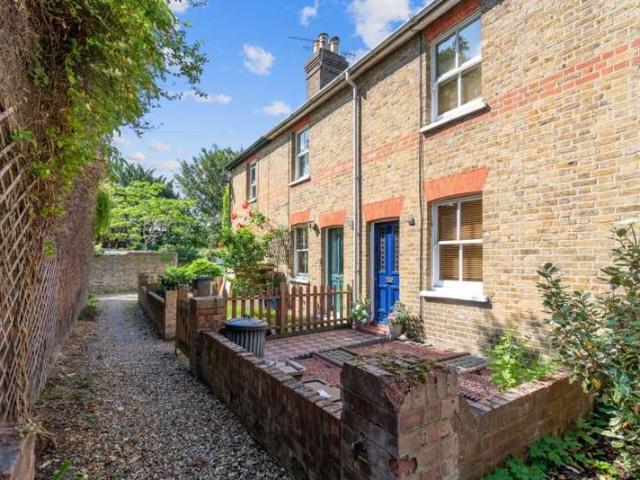 3 Bedroom Terraced House