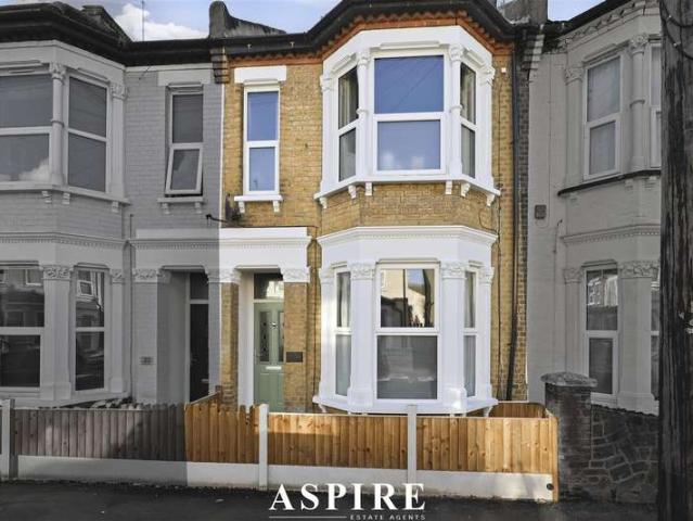 3 Bedroom Terraced House