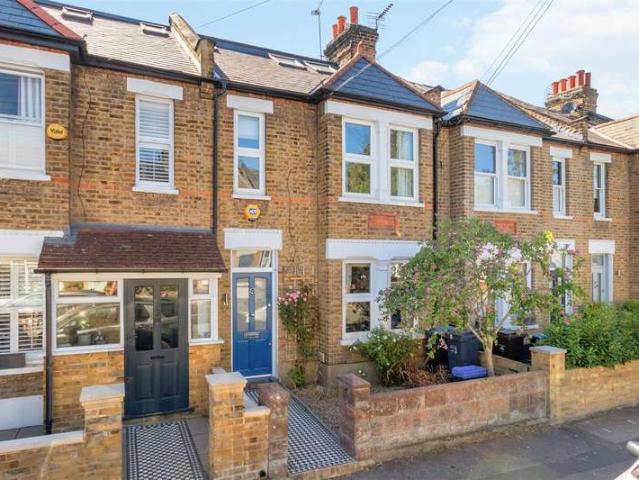 3 Bedroom Terraced House