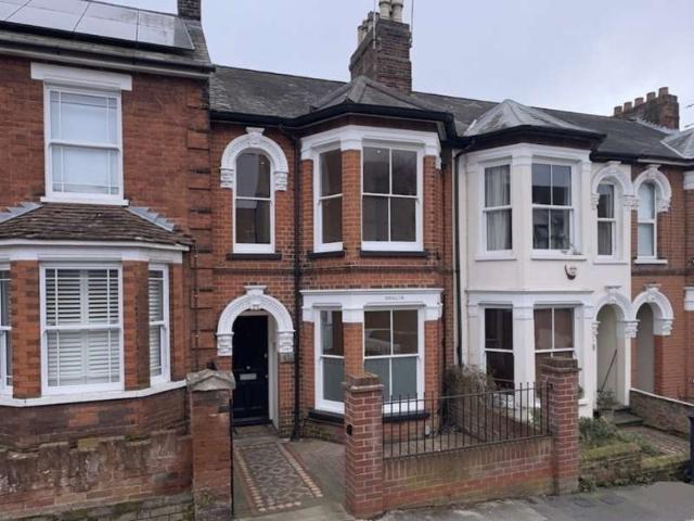 3 Bedroom Terraced House