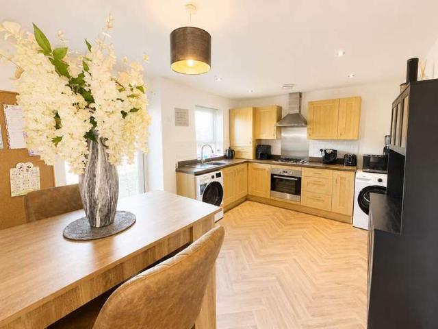 3 Bedroom Terraced House