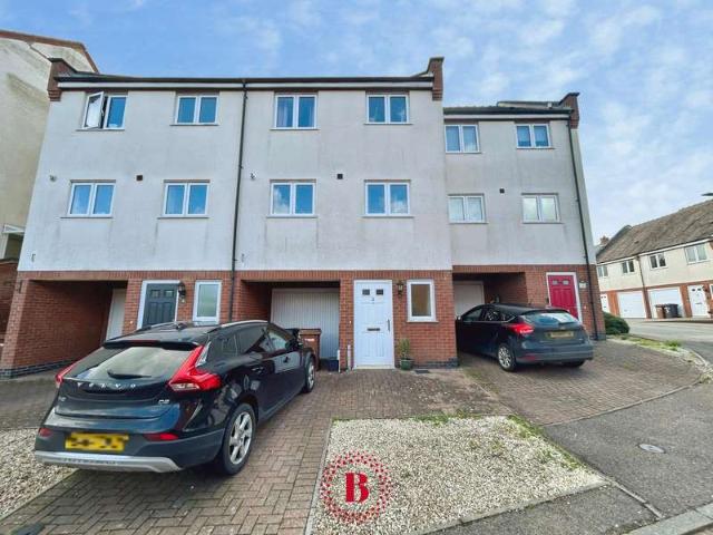 3 Bedroom Terraced House