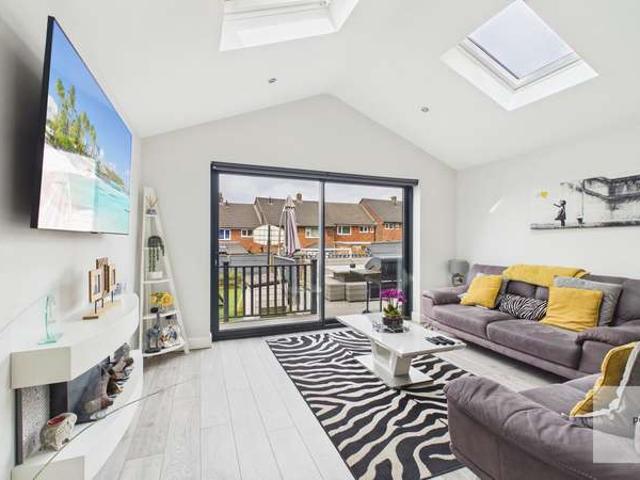 3 Bedroom Terraced House