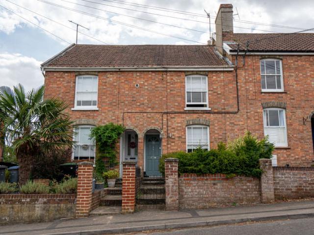 3 Bedroom Terraced House